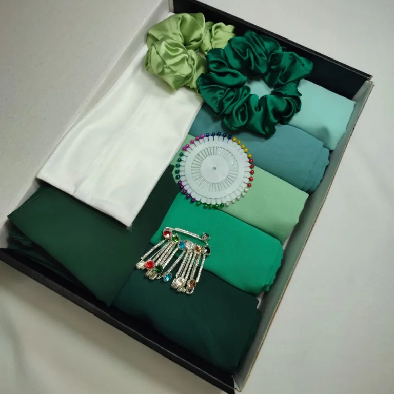 Hijab Gift Box – Elegant & Stylish Gifts | Hijab & Style